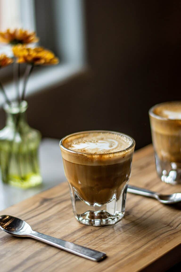 What is a Latte? (And How to Make One) - Espresso Insiders