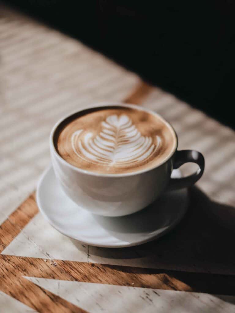 What is a Latte? (And How to Make One) - Espresso Insiders